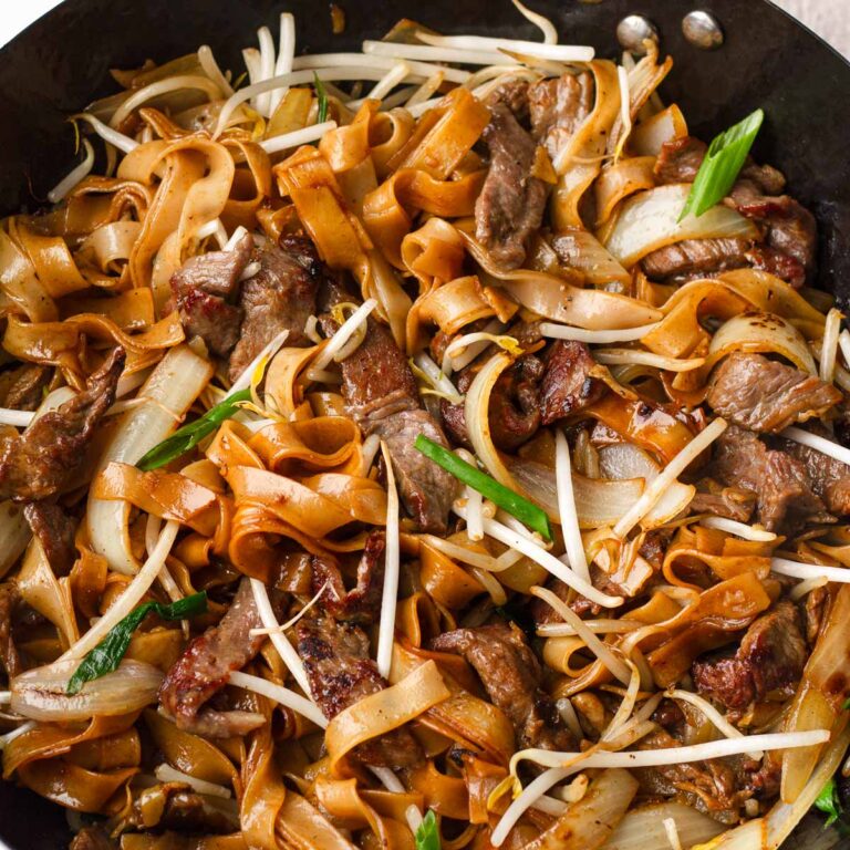 Cantonese Beef Chow Fun - Cooking For My Soul